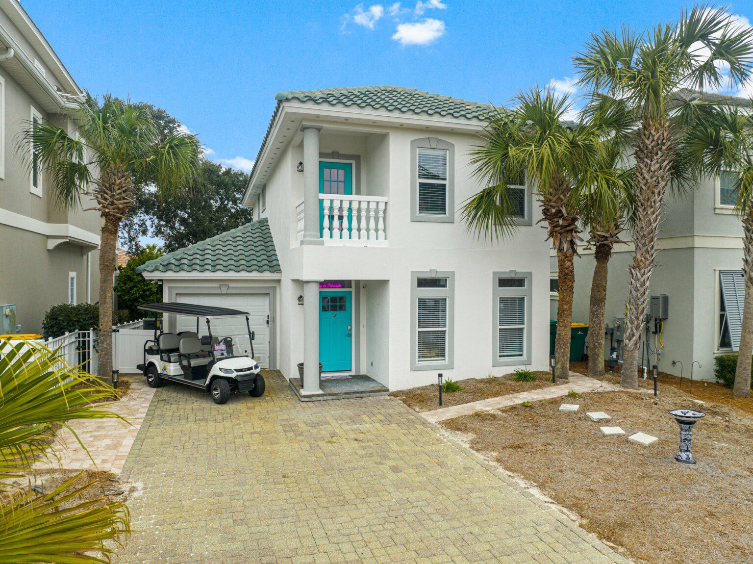 BEACH House! Walk to Beach/Heated Pool/Golf Cart - The Cashmere Coconut